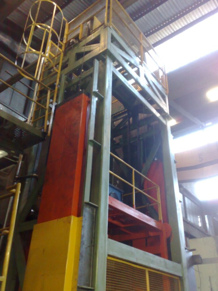 ELEVADOR DE CARGA INDUSTRIAL » CTA Equipamentos